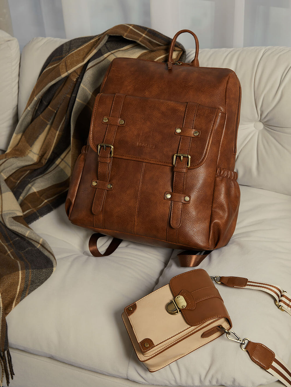 Scarlett Flip Zipper Vegan 15.6-Inch Backpack– Ecosusi